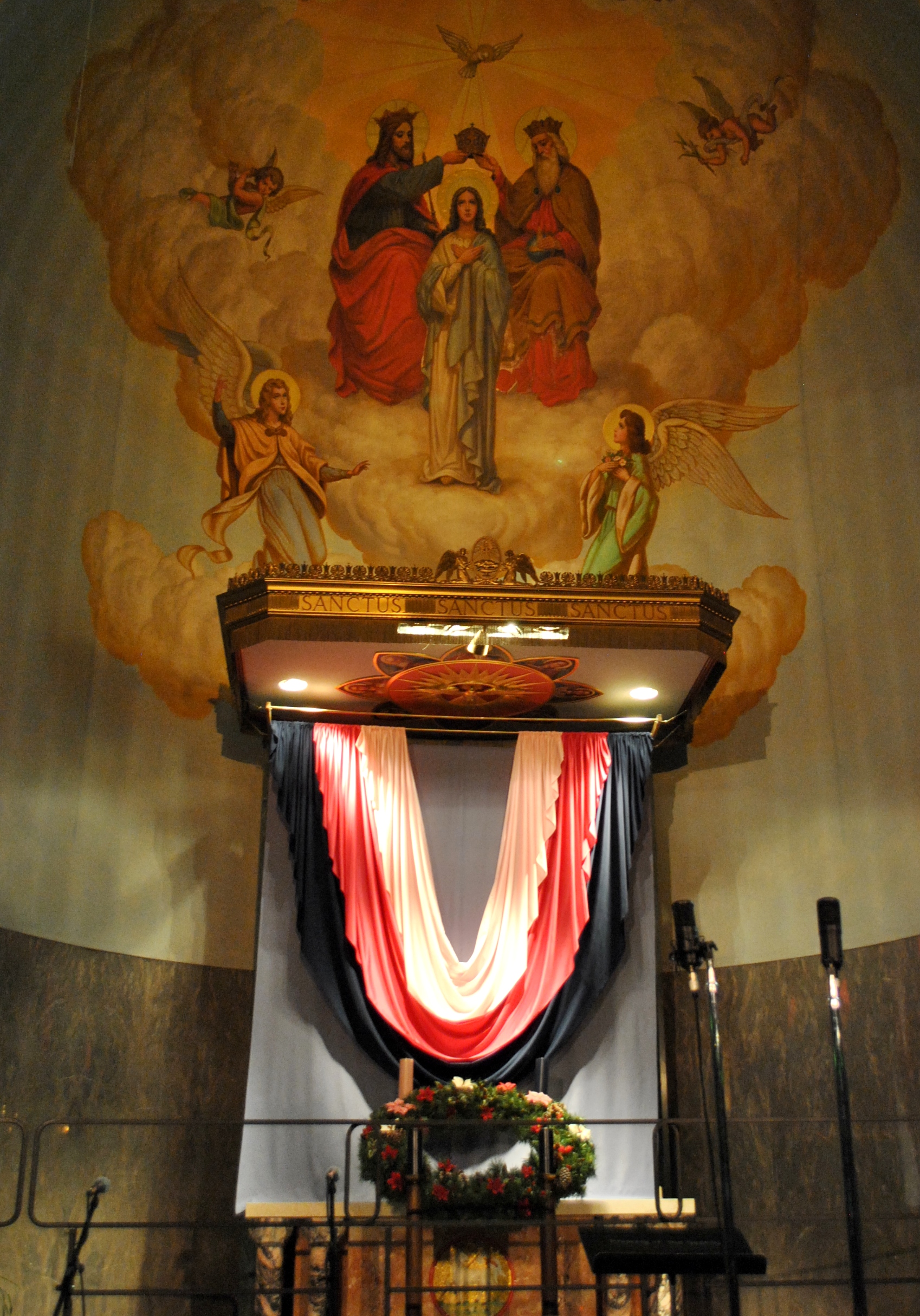 GC-35: The Grotto’s Christmas Festival of Lights | Just Flowers 3